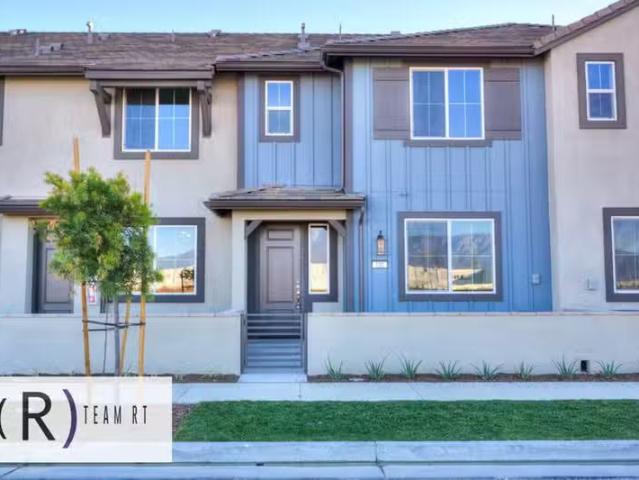 60014085 4076 E Lily Paseo #112