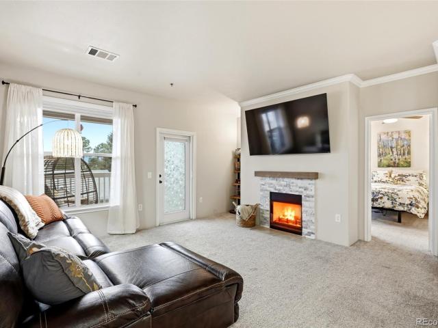6001 Castlegate Drive W # A22