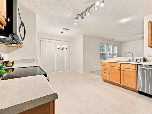 6001 Crayford Drive