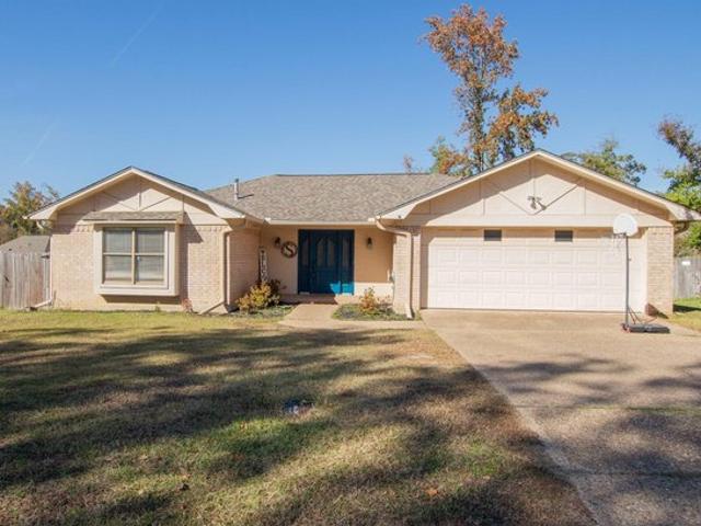 6001 Huntington Dr, Tyler, TX 75703