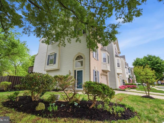 6001 Keble Dr, Alexandria, VA 22315 | MLS #VAFX2289 | Compass