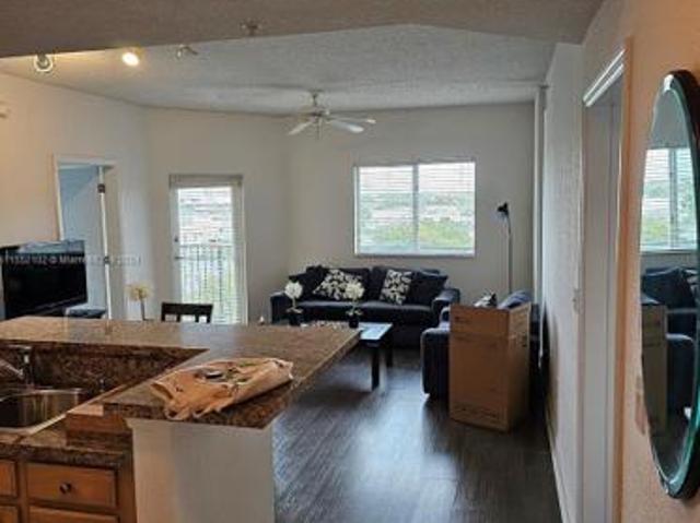 6001 SW 70th St #601, South Miami, FL 33143