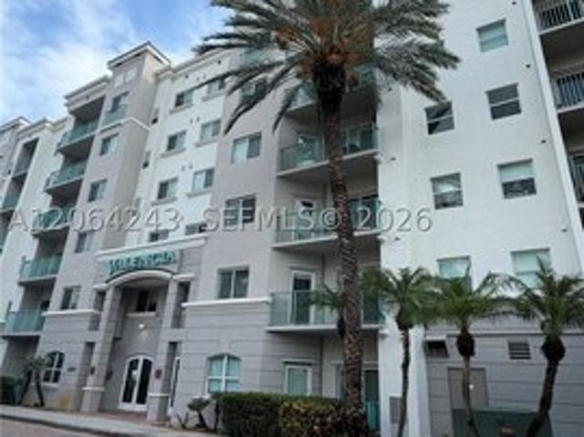 6001 SW 70th St Apt 445, South Miami, FL 33143