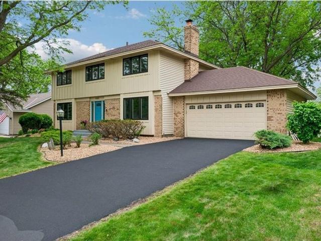 6001 W 98th St, Bloomington, MN 55438