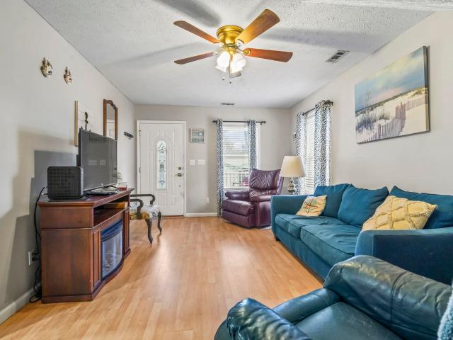 6001 1 South Kings Hwy