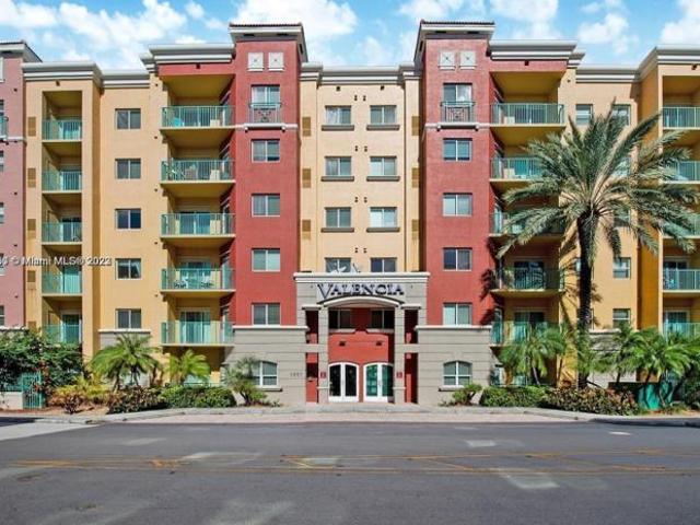 6001 70th St SW #545, South Miami, FL 33143