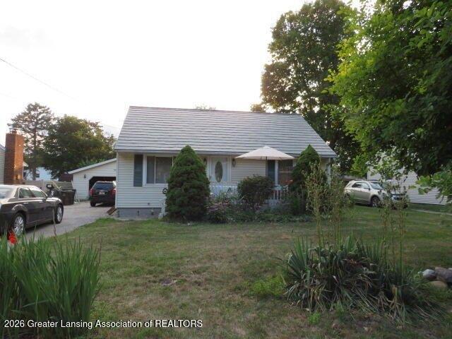 6002 Coulson Ct, Lansing, MI 48911