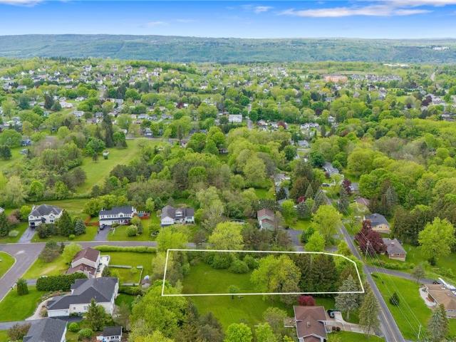6002 Sewickley Dr, De Witt, NY 13078 | MLS #S1607