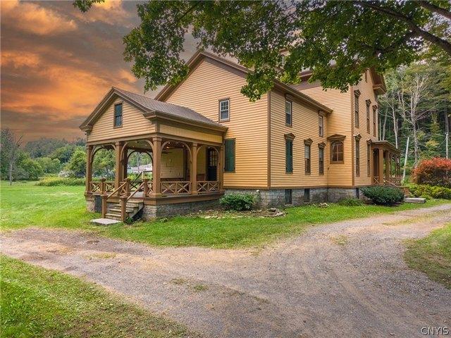 6002 Wire Mill Rd, Clayville, NY 13322