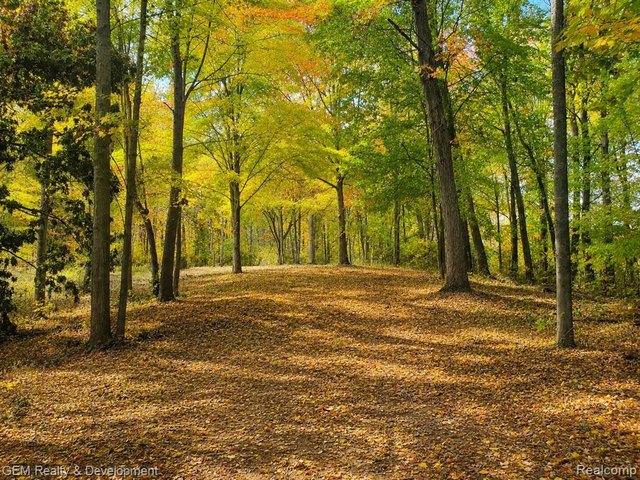 6002 7 Mile Rd, Salem, MI 48167