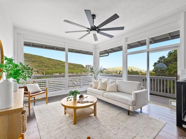 6003 Elelupe Pl, Honolulu, HI 96821