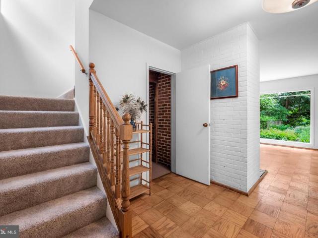 6003 Lakehurst Drive # 5