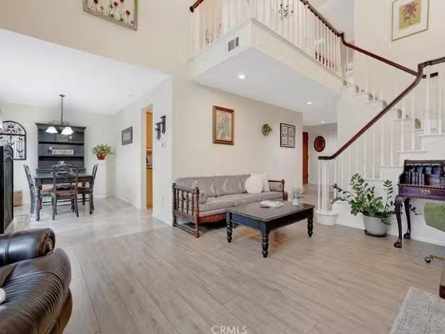 6003 Loynes Dr, Long Beach, CA 90803 MLS PW24096991