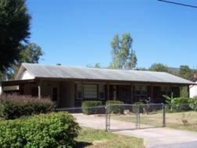 $600 / 3br Nice Home for Rent, big lot, storage Oxford
