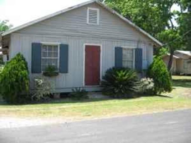 $600 / 3br Country Home Broussard Area map