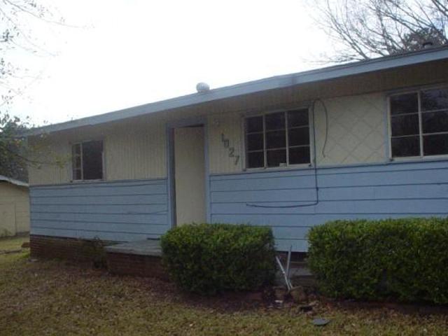 $600 / 3br 1027 Capri Cir, Jackson, MS 39209 Jackson,MS