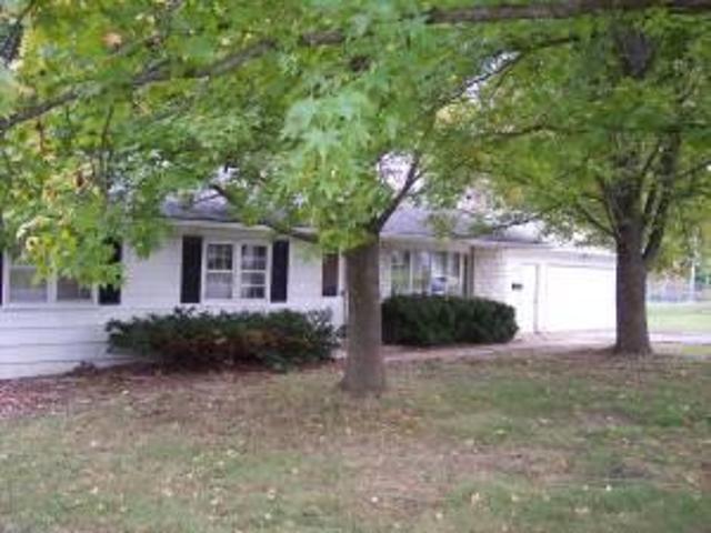 $600 / 3br 2 Bath 2 Car Gar. Fireplace Aurora map