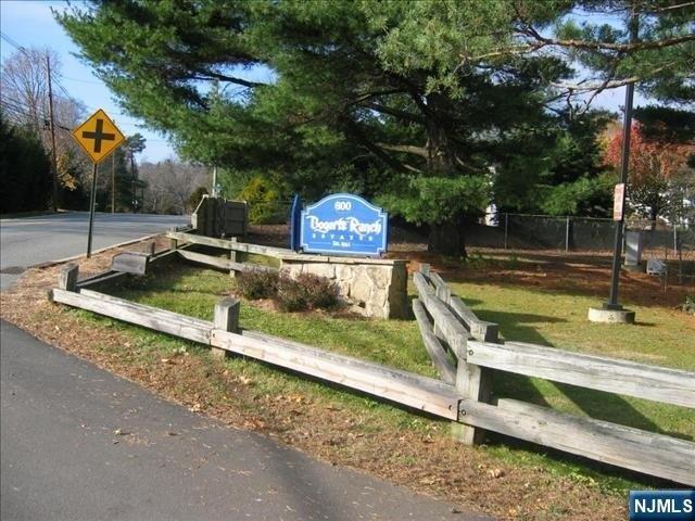 600 127 Pulis Ave, Mahwah, NJ 07430