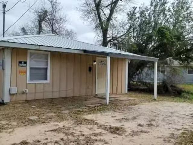 $600 1 Bedroom 1 Bathroom at 123 Louisiana Ave, 70601 123 L.