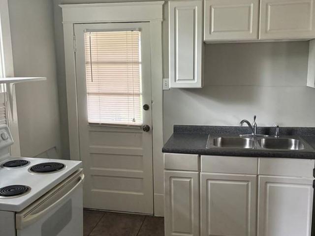 600 801 1 Bedroom Apartment for Rent at 600 600 Devereux Street & 801 Glenwood Avenue, Raleigh, NC 27605