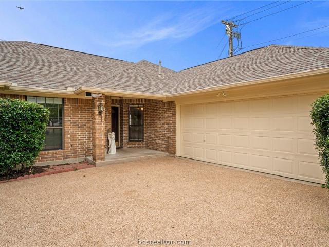 600 Coachlight Court