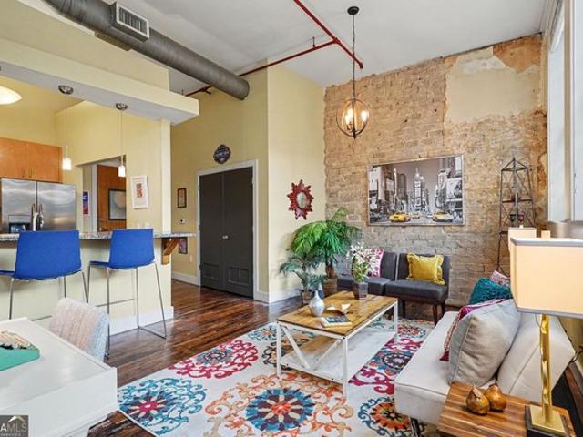 600 College St Unit 108, Hapeville, GA 30354