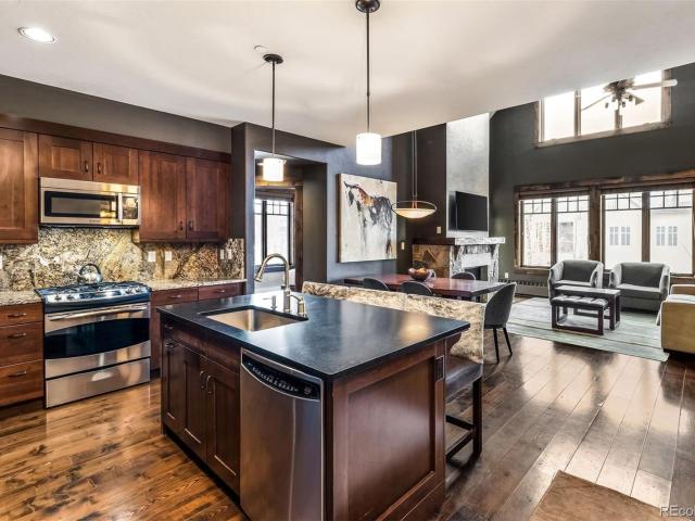 600 Columbine Road # 5305