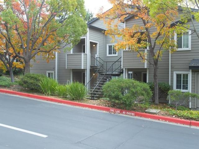 600 Canyon Oaks Dr Apt F, Oakland, CA 94605