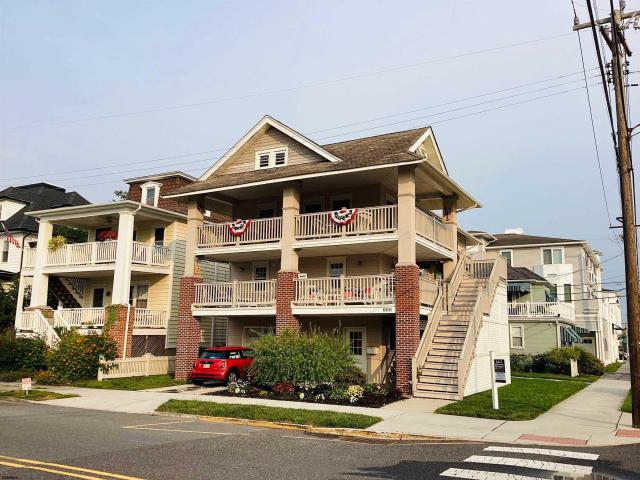 600 Central Ave