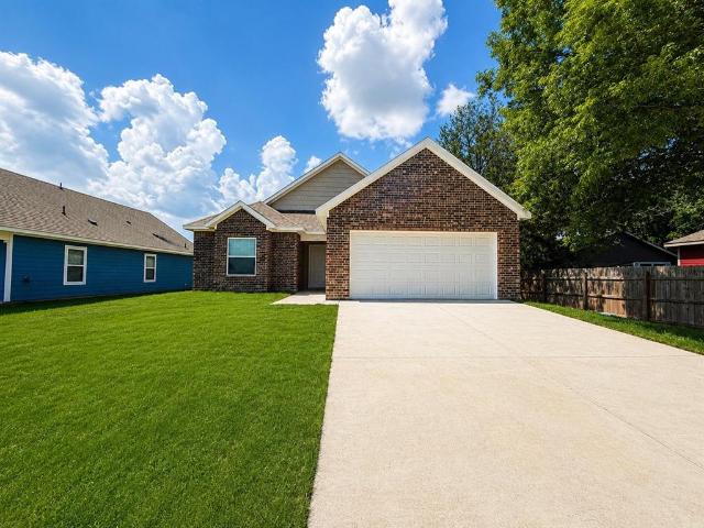 600 Crockett Drive