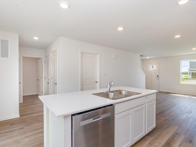 600 Adirondack Court
