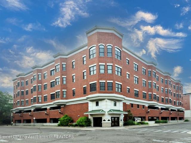 600 Albert Ave Apt 424, East Lansing, MI 48823