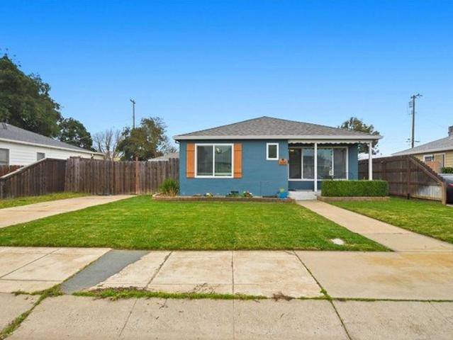 600 Alicante Dr, Lodi, CA 95240