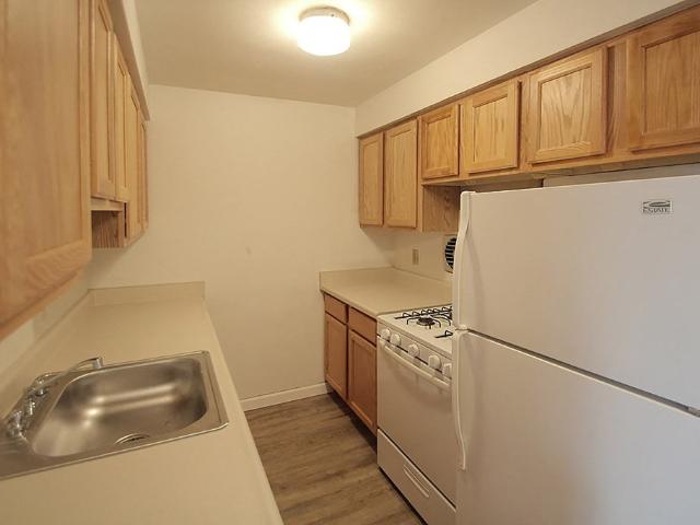 600 Allenby Avenue Apartment 4
