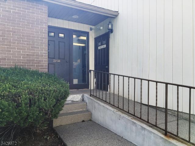 600 Avenue A