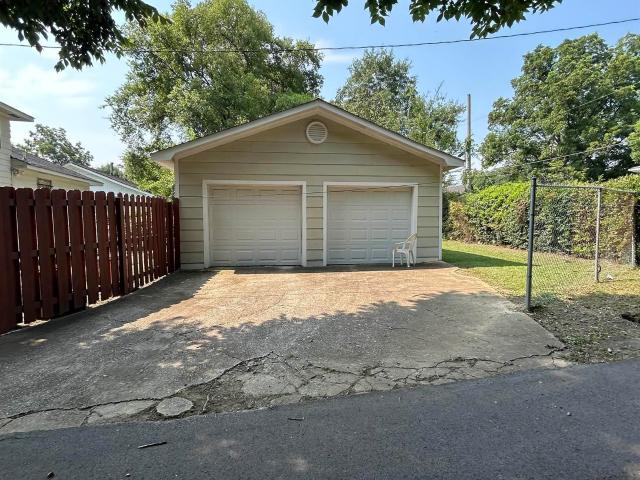 600 Avenue U