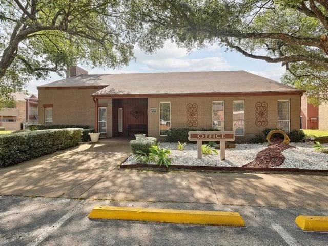 600 Baylor Dr, Longview, TX 75601