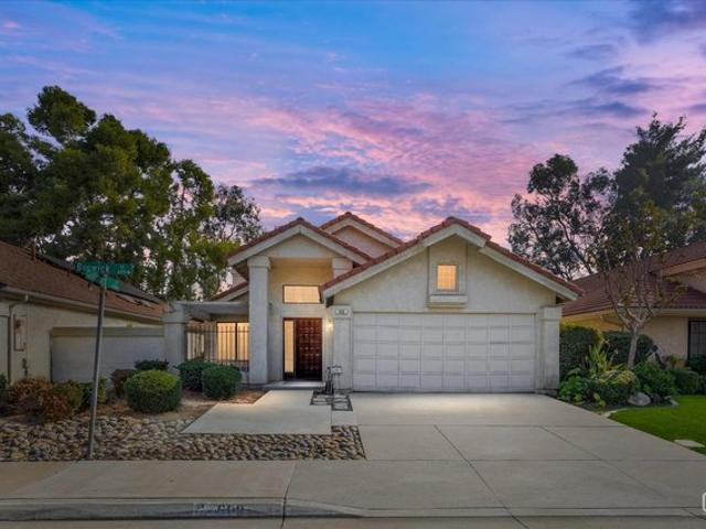 600 Berwick St, Bakersfield, CA 93311