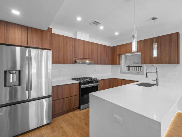 600 Bramhall Ave # 1