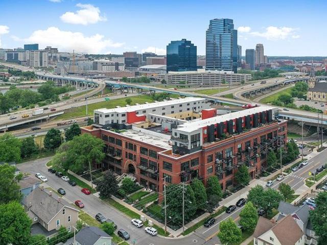 600 Broadway Ave NW Apt 226, Grand Rapids, MI 49504