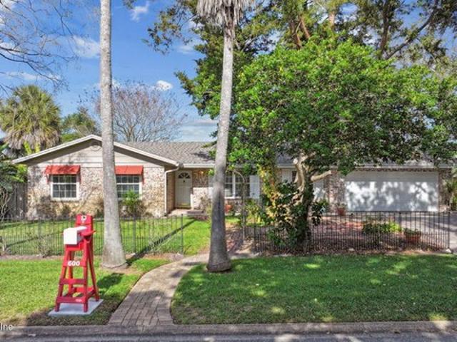 600 Davis St, Neptune Beach, FL 32266