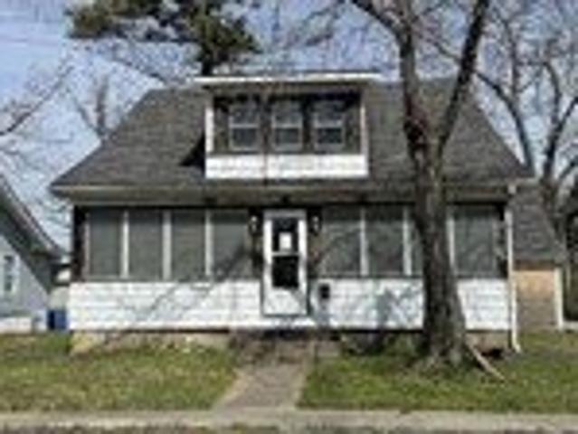 600 Dewey St, Eldorado, IL 62930