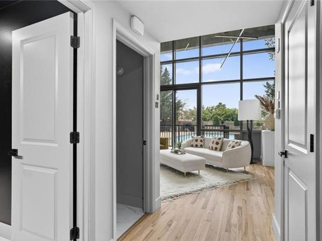 600 E Admiral Blvd Unit 403, Kansas City, MO 64106