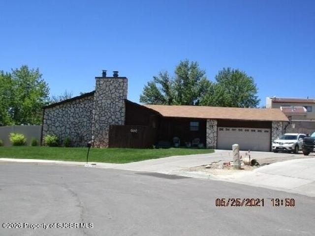 600 E Diamond St, Farmington, NM 87401