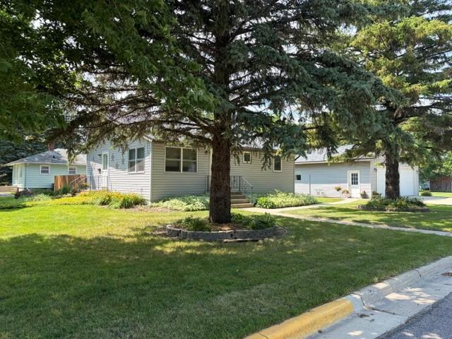 600 E Elm Avenue