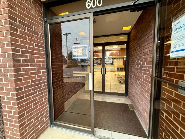 600 E Highway 32