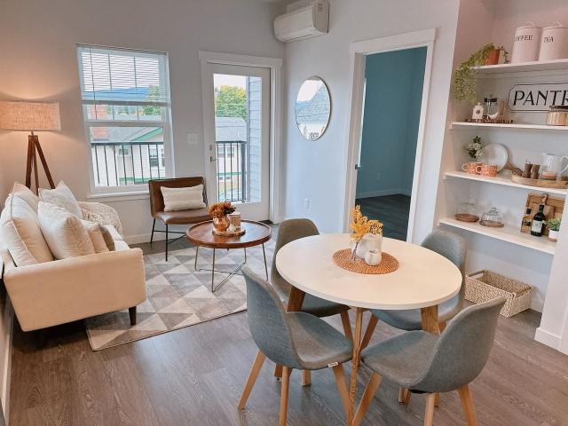 600 E Maple St 2 Bedroom Apartment for Rent at 600 E Maple St, Bellingham, WA 98225 Sehome