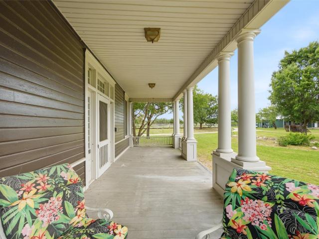 600 Eastview Dr
