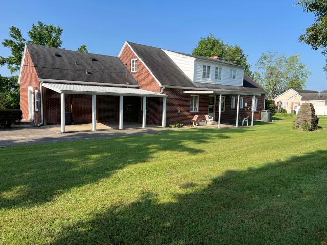 600 Elizaville Avenue