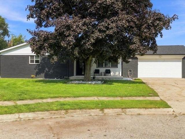 600 Kissel Ct, Walton, IN 46994